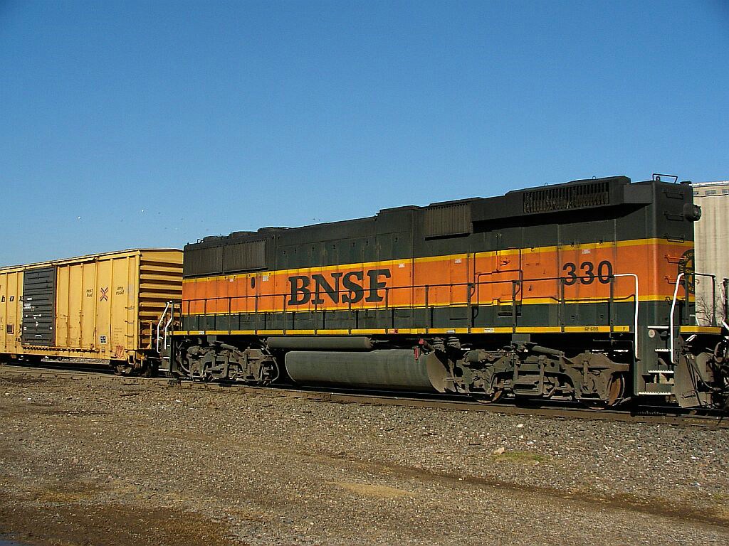 BNSF 330